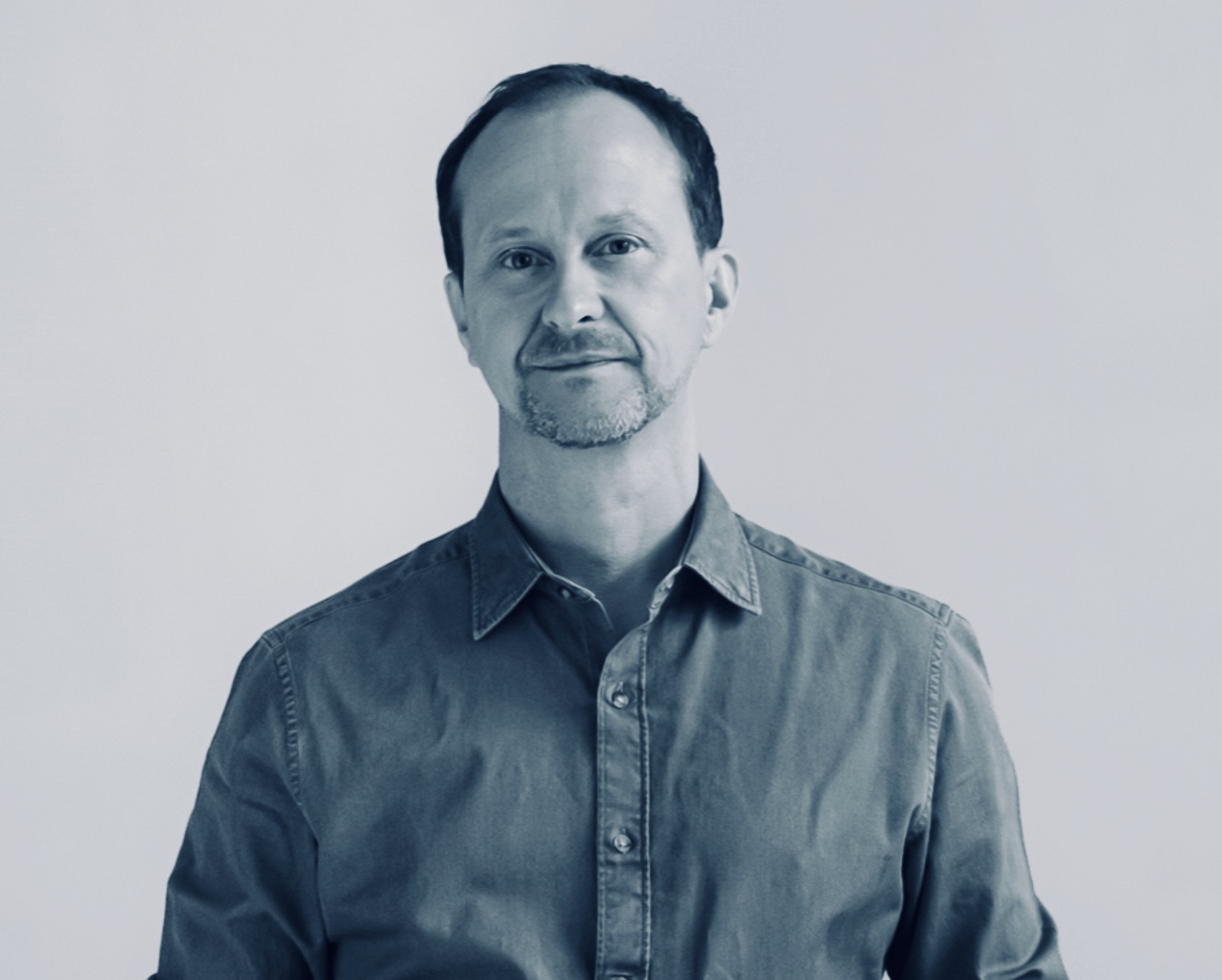 ABOUT US – STILL MOVING